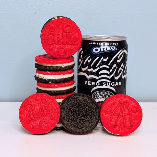 OREO Coca-Cola Sandwich Cookies Review – Sodafry