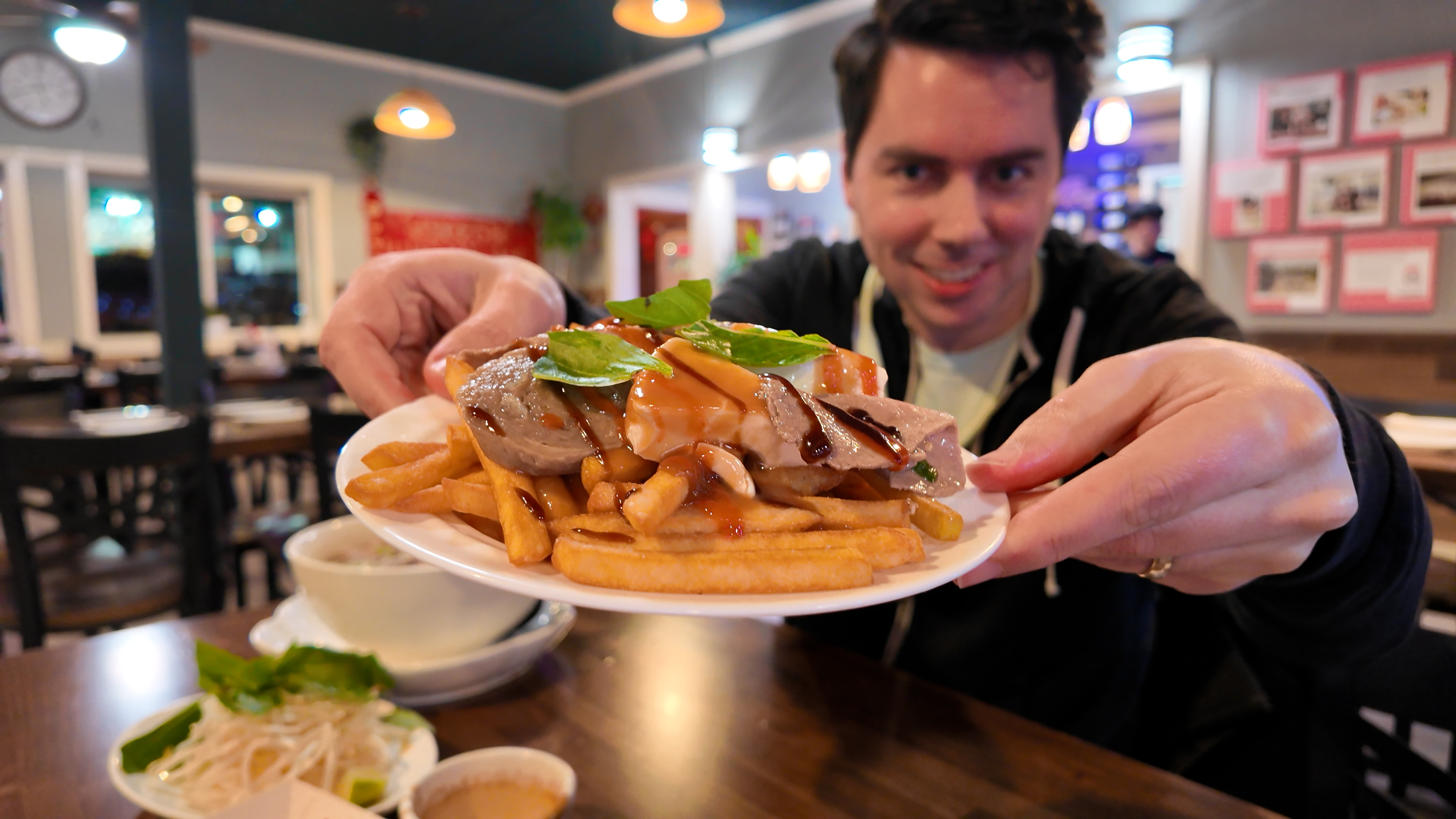 Vietnamese Poutine – Photine? Phoutine? – Sodafry